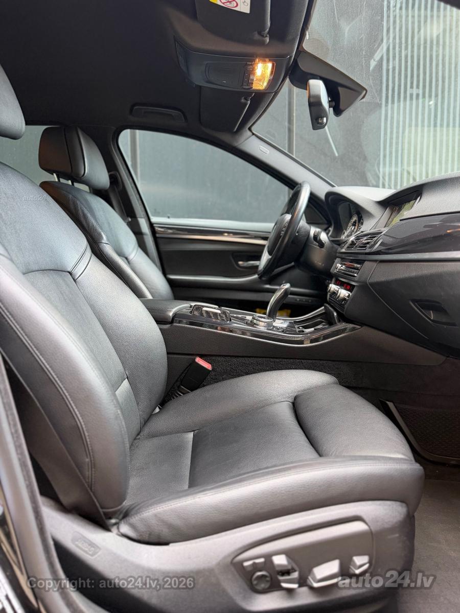 Black BMW 5 Series 2014 in Tallinn, with an engine capacity of 3.00 L and mileage of 296 thousand km for 12500 €, photo 12 on AUTOMOTO.COM.LV
