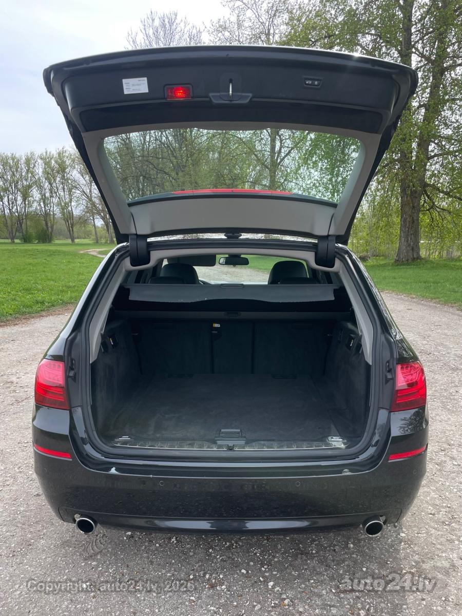 Black BMW 5 Series 2014 in Paide, with an engine capacity of 3.00 L and mileage of 245 thousand km for 15699 €, photo 10 on AUTOMOTO.COM.LV