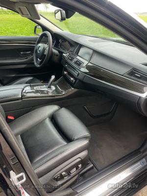 Black BMW 5 Series 2014 in Paide, with an engine capacity of 3.00 L and mileage of 245 thousand km for 15699 €, photo 14 on AUTOMOTO.COM.LV