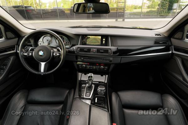 Black BMW 5 Series 2014 in Tartu, with an engine capacity of 3.00 L and mileage of 284 thousand km for 13499 €, photo 9 on AUTOMOTO.COM.LV