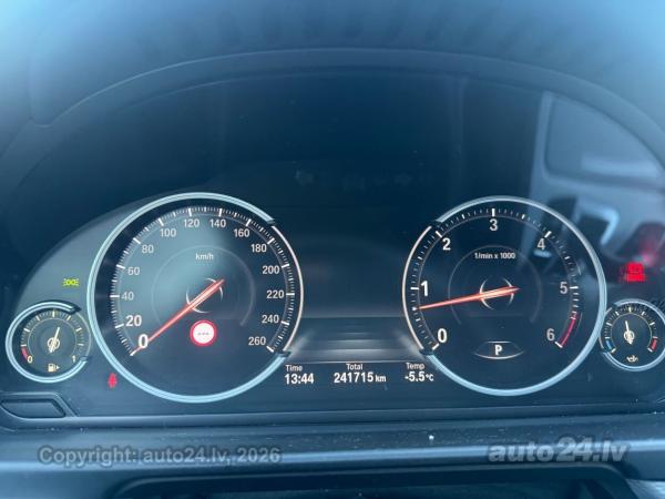 Melns BMW 5 Series 2014 Tallina, ar dzinēja tilpumu 3.00 L un nobraukumu 256 tūkst. km par 13000 €, foto 7 vietnē AUTOMOTO.COM.LV