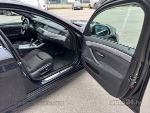 Melns BMW 5 Series 2014 Tartu, ar dzinēja tilpumu 2.00 L un nobraukumu 249 tūkst. km par 9990 €, foto 12 vietnē AUTOMOTO.COM.LV