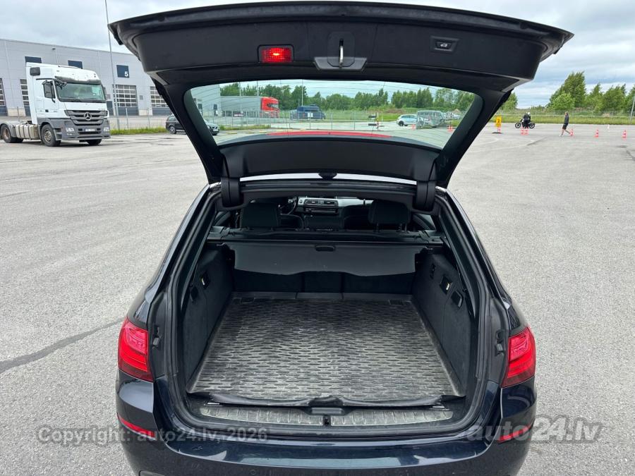 Melns BMW 5 Series 2014 Tartu, ar dzinēja tilpumu 2.00 L un nobraukumu 249 tūkst. km par 9990 €, foto 15 vietnē AUTOMOTO.COM.LV