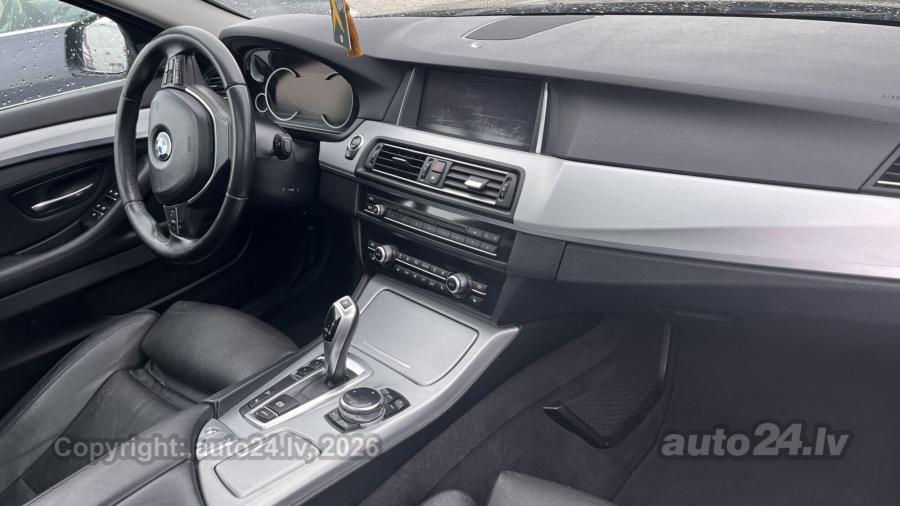 Melns BMW 5 Series 2014 Pērnava, ar dzinēja tilpumu 3.00 L un nobraukumu 349 tūkst. km par 5500 €, foto 6 vietnē AUTOMOTO.COM.LV