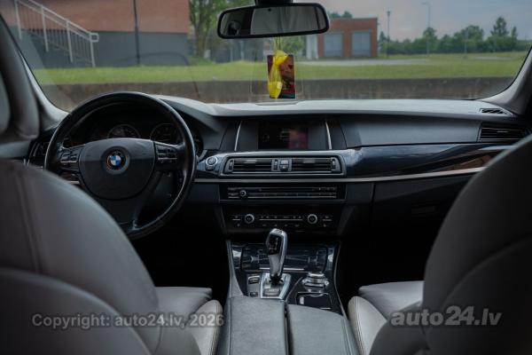 Black BMW 5 Series 2014 in Tartu, with an engine capacity of 2.00 L and mileage of 480 thousand km for 10299 €, photo 9 on AUTOMOTO.COM.LV