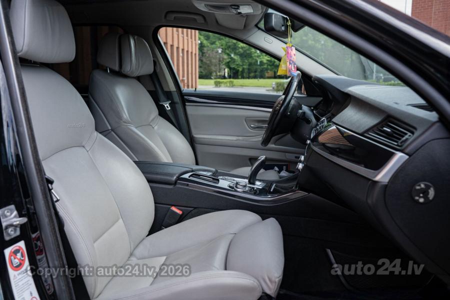 Melns BMW 5 Series 2014 Tartu, ar dzinēja tilpumu 2.00 L un nobraukumu 480 tūkst. km par 10299 €, foto 9 vietnē AUTOMOTO.COM.LV