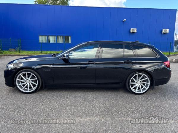 Black BMW 5 Series 2014 in Paide, with an engine capacity of 3.00 L and mileage of 317 thousand km for 11890 €, photo 3 on AUTOMOTO.COM.LV