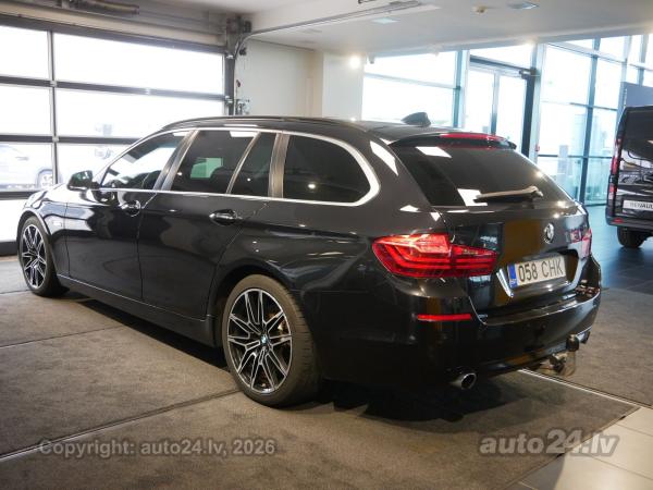 Melns BMW 5 Series 2014 Tallina, ar dzinēja tilpumu 3.00 L un nobraukumu 293 tūkst. km par 10990 €, foto 5 vietnē AUTOMOTO.COM.LV
