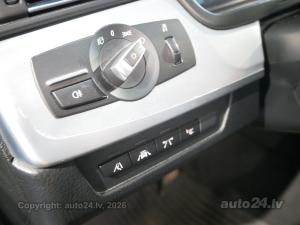 Black BMW 5 Series 2014 in Tallinn, with an engine capacity of 3.00 L and mileage of 293 thousand km for 10990 €, photo 11 on AUTOMOTO.COM.LV
