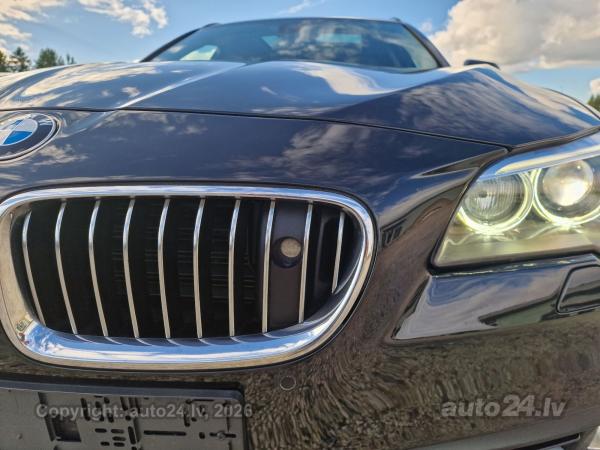 Black BMW 5 Series 2014 in Tartu, with an engine capacity of 3.00 L and mileage of 234 thousand km for 13390 €, photo 3 on AUTOMOTO.COM.LV