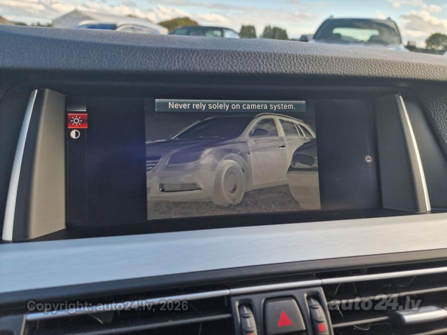 Melns BMW 5 Series 2014 Tartu, ar dzinēja tilpumu 3.00 L un nobraukumu 234 tūkst. km par 13390 €, foto 4 vietnē AUTOMOTO.COM.LV
