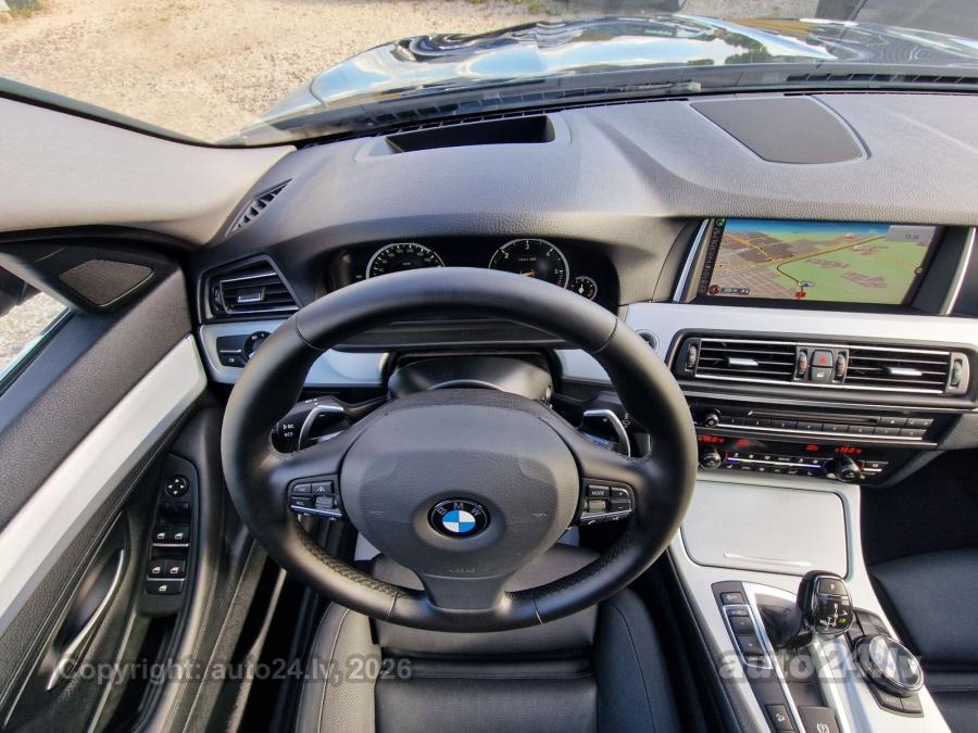 Melns BMW 5 Series 2014 Tartu, ar dzinēja tilpumu 3.00 L un nobraukumu 234 tūkst. km par 13390 €, foto 17 vietnē AUTOMOTO.COM.LV