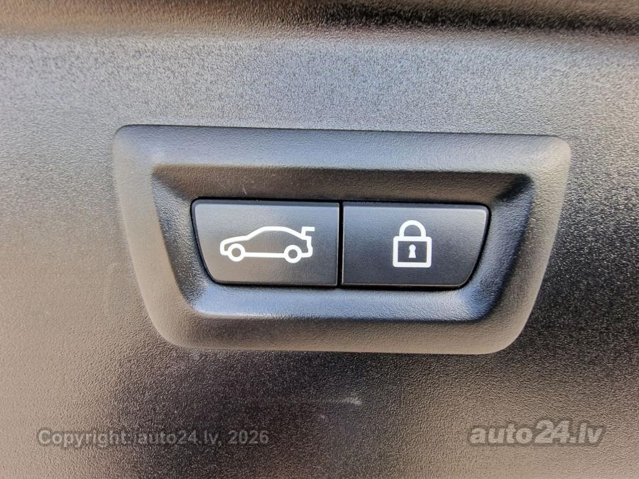Melns BMW 5 Series 2014 Tartu, ar dzinēja tilpumu 3.00 L un nobraukumu 234 tūkst. km par 13390 €, foto 29 vietnē AUTOMOTO.COM.LV