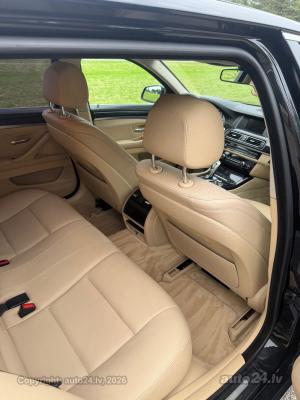 Melns BMW 5 Series 2014 Tallina, ar dzinēja tilpumu 2.00 L un nobraukumu 334 tūkst. km par 10500 €, foto 10 vietnē AUTOMOTO.COM.LV