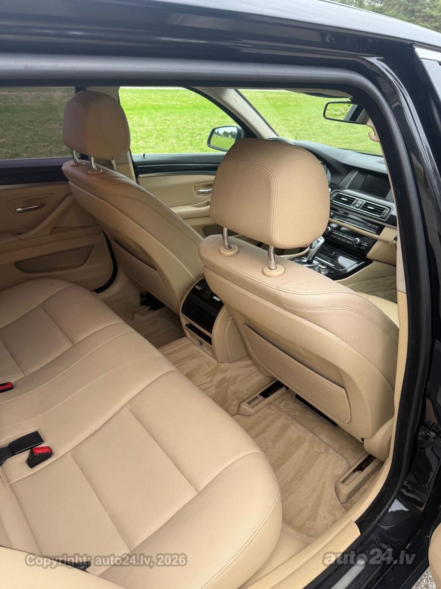 Melns BMW 5 Series 2014 Tallina, ar dzinēja tilpumu 2.00 L un nobraukumu 334 tūkst. km par 10500 €, foto 10 vietnē AUTOMOTO.COM.LV