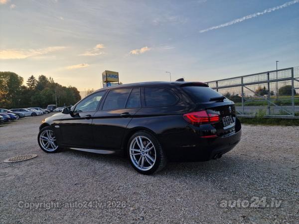 Black BMW 5 Series 2014 in Tartu, with an engine capacity of 3.00 L and mileage of 235 thousand km for 12790 €, photo 4 on AUTOMOTO.COM.LV