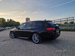 Melns BMW 5 Series 2014 Tartu, ar dzinēja tilpumu 3.00 L un nobraukumu 235 tūkst. km par 12790 €, foto 4 vietnē AUTOMOTO.COM.LV