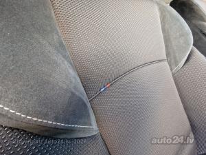Melns BMW 5 Series 2014 Tartu, ar dzinēja tilpumu 3.00 L un nobraukumu 235 tūkst. km par 12790 €, foto 18 vietnē AUTOMOTO.COM.LV