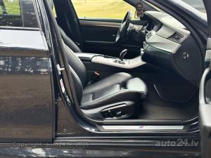 Black BMW 5 Series 2015 in Tallinn, with an engine capacity of 3.00 L and mileage of 212 thousand km for 17900 €, photo 15 on AUTOMOTO.COM.LV