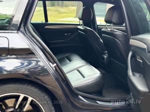 Black BMW 5 Series 2015 in Tallinn, with an engine capacity of 3.00 L and mileage of 212 thousand km for 17900 €, photo 16 on AUTOMOTO.COM.LV
