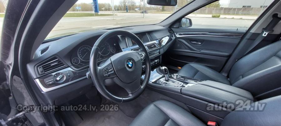 Black BMW 5 Series 2015 in Keila, with an engine capacity of 2.00 L and mileage of 275 thousand km for 12000 €, photo 12 on AUTOMOTO.COM.LV