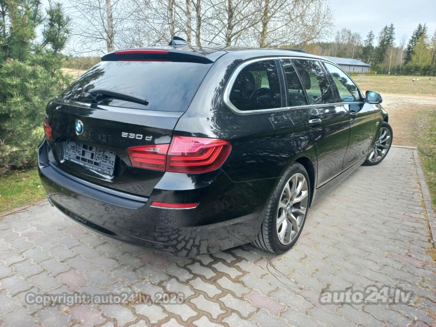 Melns BMW 5 Series 2015 Tartu, ar dzinēja tilpumu 3.00 L un nobraukumu 221 tūkst. km par 14790 €, foto 7 vietnē AUTOMOTO.COM.LV