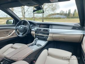Melns BMW 5 Series 2015 Tartu, ar dzinēja tilpumu 3.00 L un nobraukumu 221 tūkst. km par 14790 €, foto 17 vietnē AUTOMOTO.COM.LV