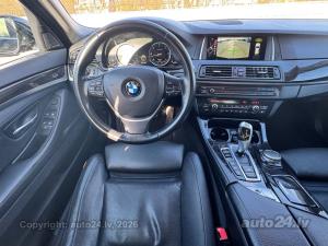 Melns BMW 5 Series 2015 Tallina, ar dzinēja tilpumu 3.00 L un nobraukumu 233 tūkst. km par 19000 €, foto 10 vietnē AUTOMOTO.COM.LV
