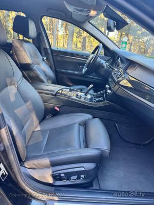Melns BMW 5 Series 2015 Tallina, ar dzinēja tilpumu 3.00 L un nobraukumu 233 tūkst. km par 19000 €, foto 20 vietnē AUTOMOTO.COM.LV