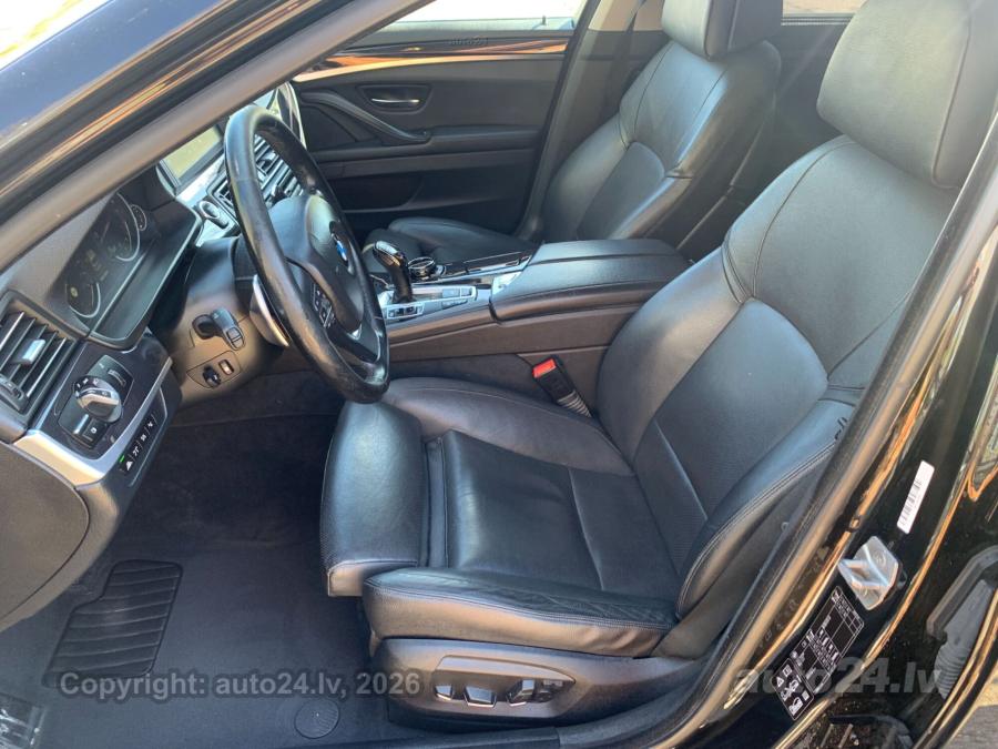 Melns BMW 5 Series 2015 Valga, ar dzinēja tilpumu 3.00 L un nobraukumu 279 tūkst. km par 12900 €, foto 11 vietnē AUTOMOTO.COM.LV