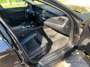 Melns BMW 5 Series 2015 Valga, ar dzinēja tilpumu 3.00 L un nobraukumu 279 tūkst. km par 12900 €, foto 12 vietnē AUTOMOTO.COM.LV