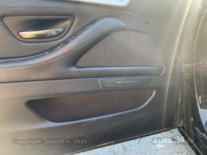 Melns BMW 5 Series 2015 Valga, ar dzinēja tilpumu 3.00 L un nobraukumu 279 tūkst. km par 12900 €, foto 20 vietnē AUTOMOTO.COM.LV