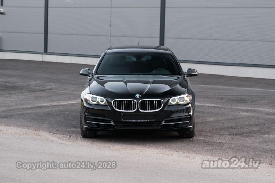Melns BMW 5 Series 2015 Tartu, ar dzinēja tilpumu 2.00 L un nobraukumu 205 tūkst. km par 13450 €, foto 1 vietnē AUTOMOTO.COM.LV