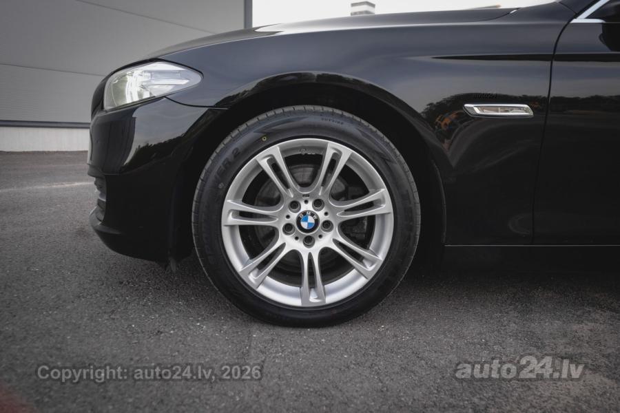 Melns BMW 5 Series 2015 Tartu, ar dzinēja tilpumu 2.00 L un nobraukumu 205 tūkst. km par 13450 €, foto 10 vietnē AUTOMOTO.COM.LV