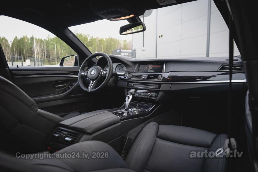 Melns BMW 5 Series 2015 Tartu, ar dzinēja tilpumu 2.00 L un nobraukumu 205 tūkst. km par 13450 €, foto 14 vietnē AUTOMOTO.COM.LV
