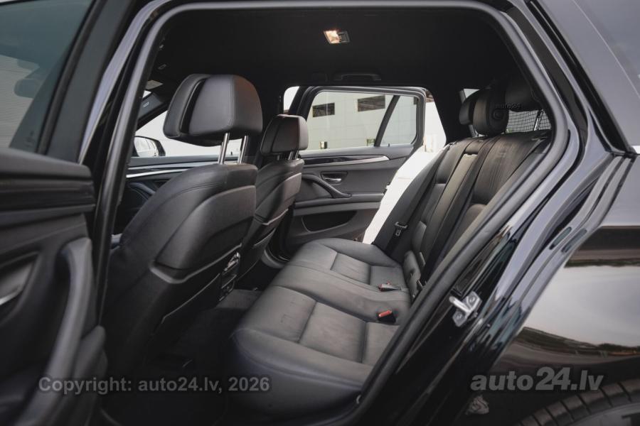 Melns BMW 5 Series 2015 Tartu, ar dzinēja tilpumu 2.00 L un nobraukumu 205 tūkst. km par 13450 €, foto 22 vietnē AUTOMOTO.COM.LV
