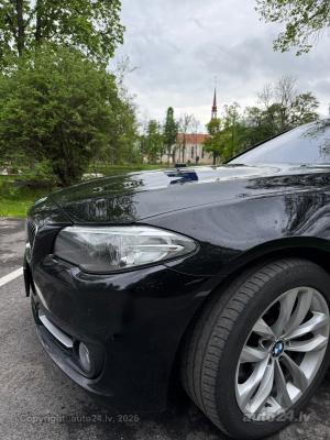 Melns BMW 5 Series 2015 Tallina, ar dzinēja tilpumu 3.00 L un nobraukumu 287 tūkst. km par 14700 €, foto 4 vietnē AUTOMOTO.COM.LV