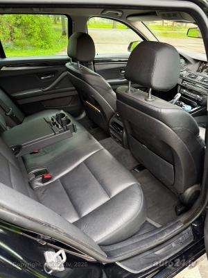 Melns BMW 5 Series 2015 Tallina, ar dzinēja tilpumu 3.00 L un nobraukumu 287 tūkst. km par 14700 €, foto 8 vietnē AUTOMOTO.COM.LV