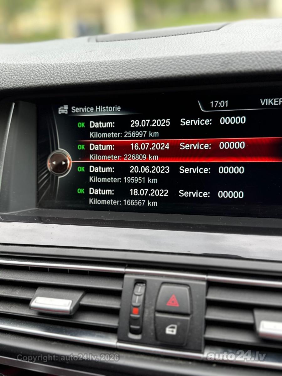 Melns BMW 5 Series 2015 Tallina, ar dzinēja tilpumu 3.00 L un nobraukumu 287 tūkst. km par 14700 €, foto 13 vietnē AUTOMOTO.COM.LV