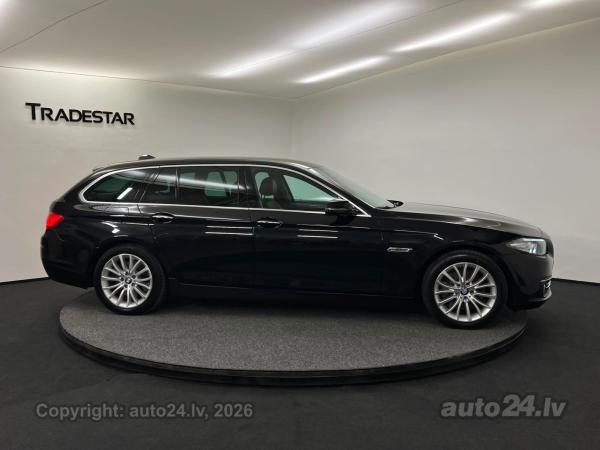 Black BMW 5 Series 2015 in Parnu, with an engine capacity of 3.00 L and mileage of 330 thousand km for 9990 €, photo 4 on AUTOMOTO.COM.LV
