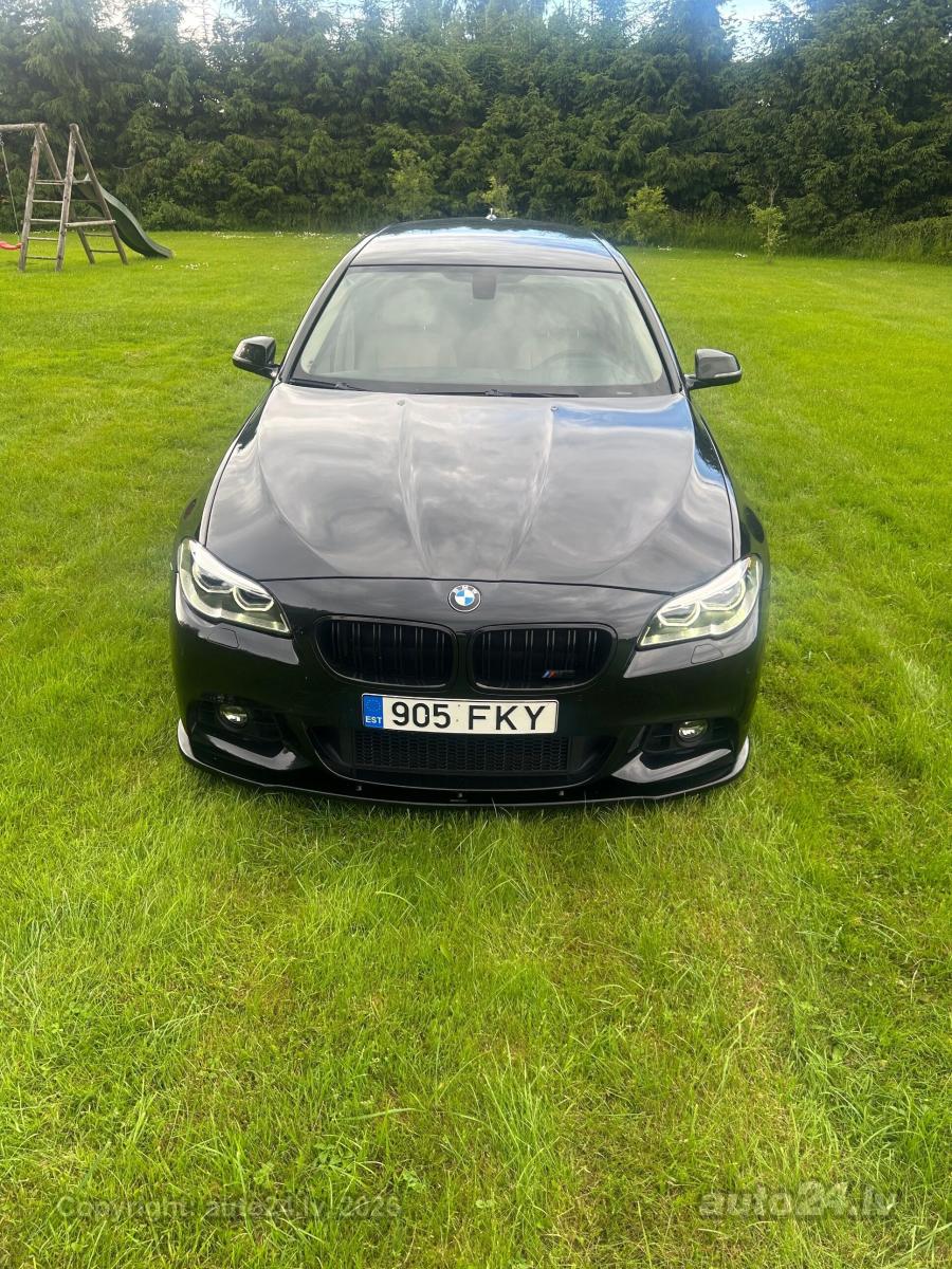 Black BMW 5 Series 2015 in Parnu, with an engine capacity of 3.00 L and mileage of 160 thousand km for 14999 €, photo 4 on AUTOMOTO.COM.LV