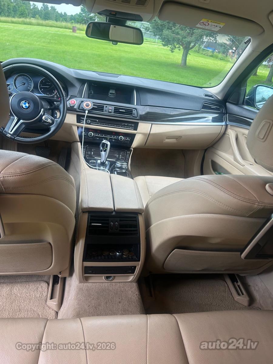 Black BMW 5 Series 2015 in Parnu, with an engine capacity of 3.00 L and mileage of 160 thousand km for 14999 €, photo 13 on AUTOMOTO.COM.LV