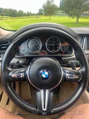 Black BMW 5 Series 2015 in Parnu, with an engine capacity of 3.00 L and mileage of 160 thousand km for 14999 €, photo 15 on AUTOMOTO.COM.LV