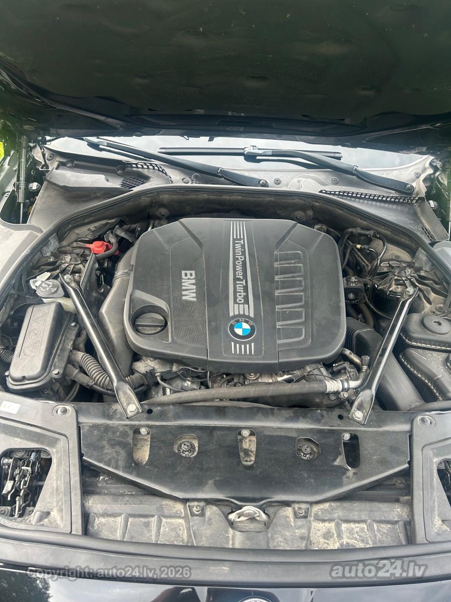 Black BMW 5 Series 2015 in Parnu, with an engine capacity of 3.00 L and mileage of 160 thousand km for 14999 €, photo 16 on AUTOMOTO.COM.LV
