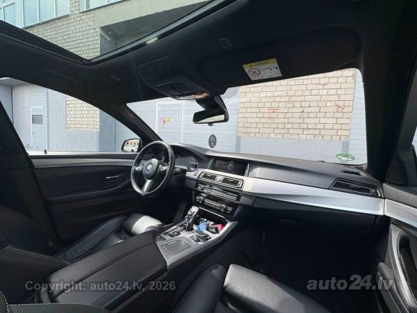 Black BMW 5 Series 2015 in Paide, with an engine capacity of 3.00 L and mileage of 244 thousand km for 14190 €, photo 9 on AUTOMOTO.COM.LV
