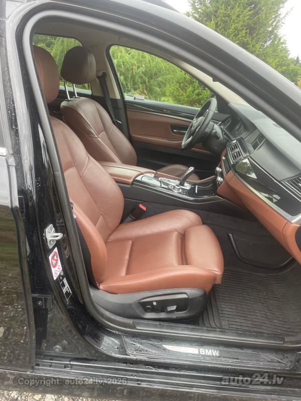 Melns BMW 5 Series 2015 Tallina, ar dzinēja tilpumu 2.00 L un nobraukumu 240 tūkst. km par 9400 €, foto 5 vietnē AUTOMOTO.COM.LV