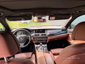 Melns BMW 5 Series 2015 Pērnava, ar dzinēja tilpumu 3.00 L un nobraukumu 244 tūkst. km par 14200 €, foto 9 vietnē AUTOMOTO.COM.LV