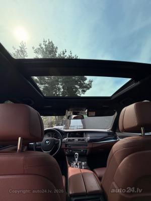Melns BMW 5 Series 2015 Pērnava, ar dzinēja tilpumu 3.00 L un nobraukumu 244 tūkst. km par 14200 €, foto 13 vietnē AUTOMOTO.COM.LV