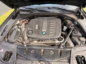 Melns BMW 5 Series 2015 Pērnava, ar dzinēja tilpumu 3.00 L un nobraukumu 244 tūkst. km par 14200 €, foto 15 vietnē AUTOMOTO.COM.LV