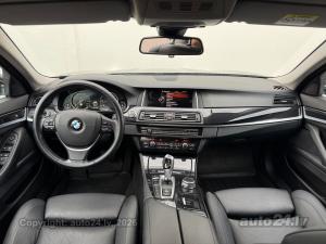 Black BMW 5 Series 2015 in Tallinn, with an engine capacity of 3.00 L and mileage of 269 thousand km for 11799 €, photo 7 on AUTOMOTO.COM.LV